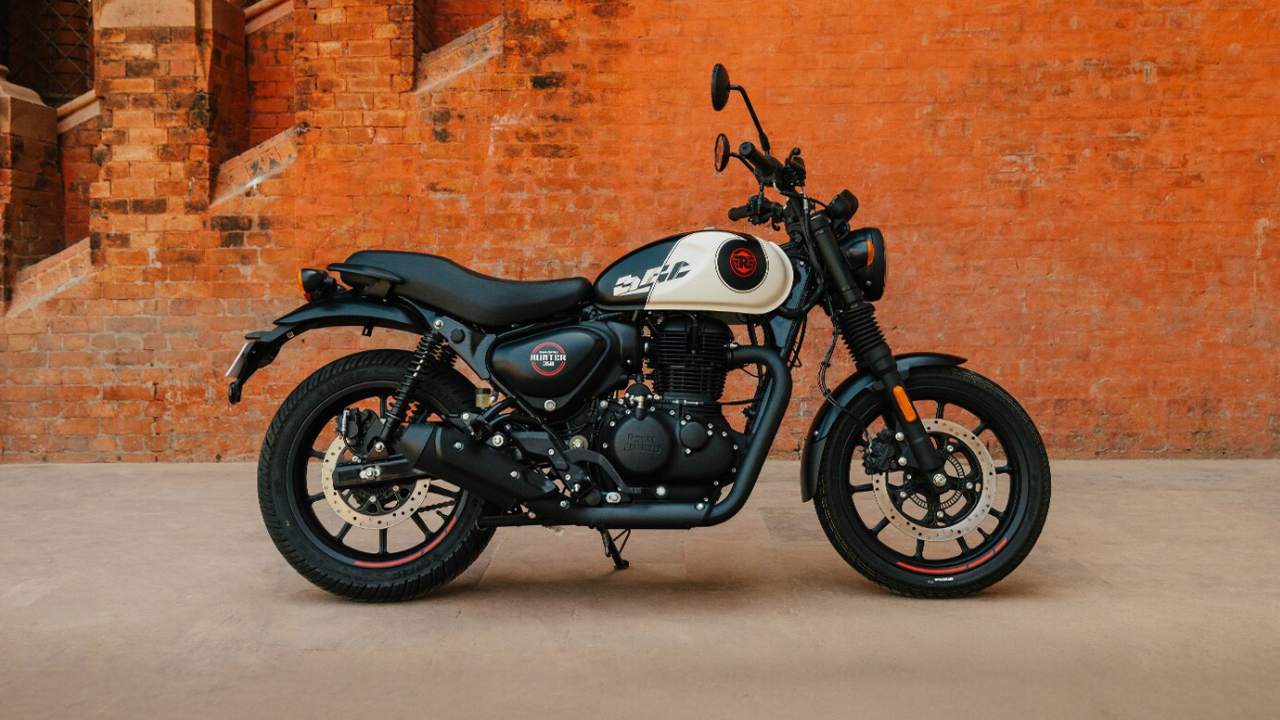Royal Enfield Launches 2025 Hunter 350 With New Features, Colors And ...