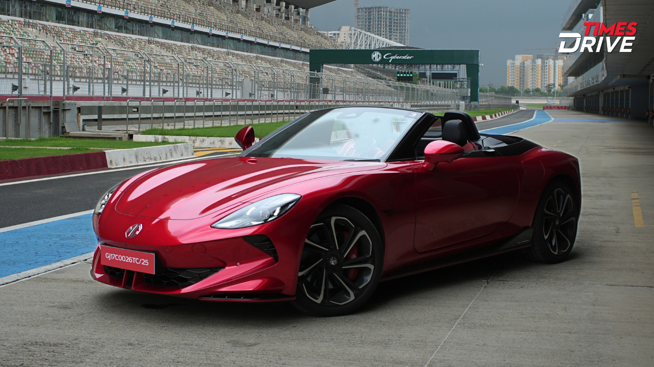 MG Cyberster EV Roadster in 5 Photos – Launch Highlights: Scissor doors ...